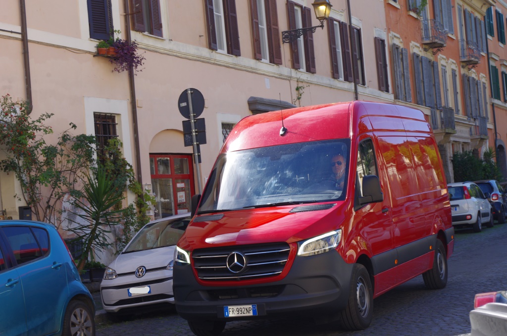 Test drive Mercedes-Benz Sprinter – Camion E Furgoni Mag