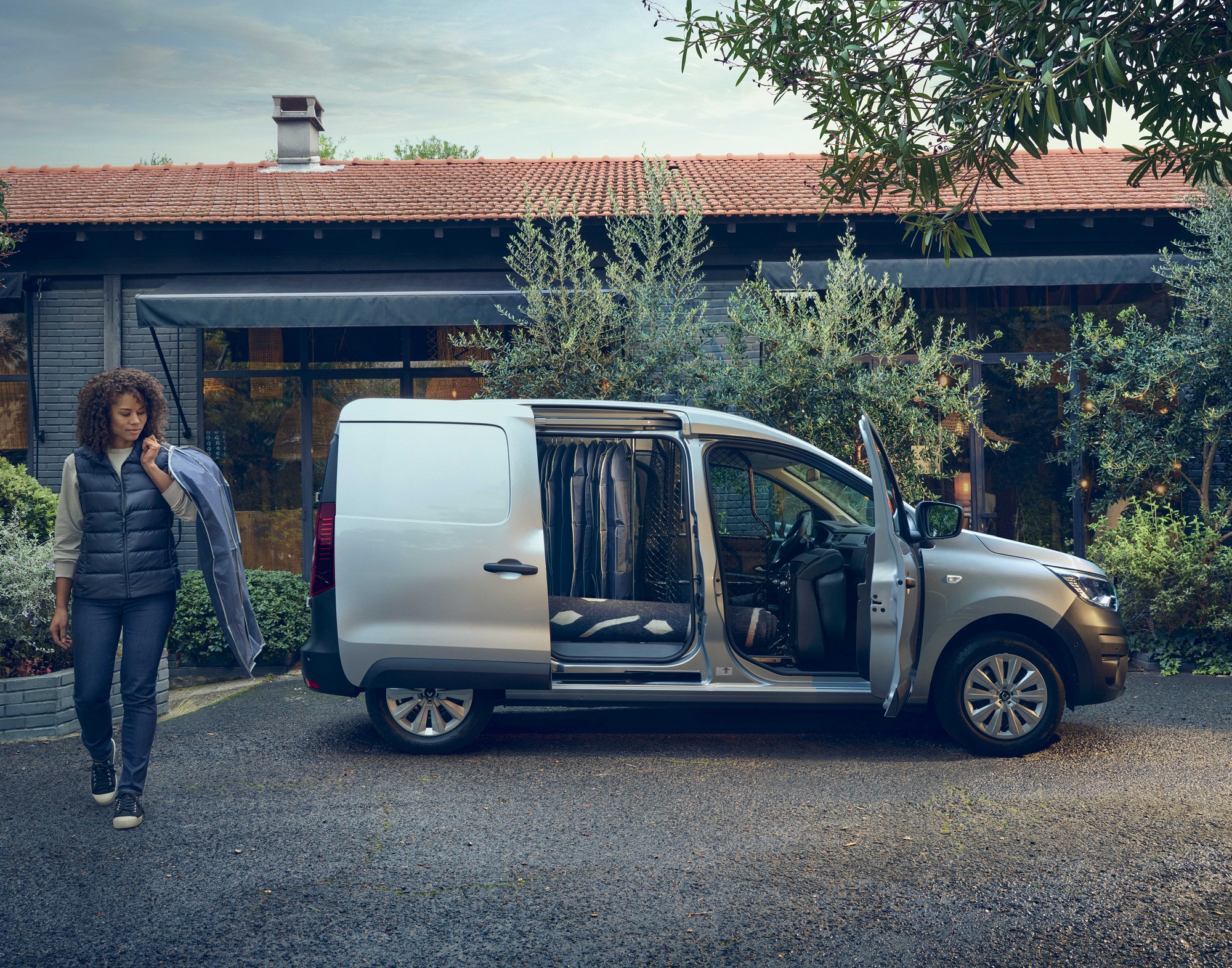 Renault presenta la nuova gamma di veicoli commerciali leggeri – Camion ...