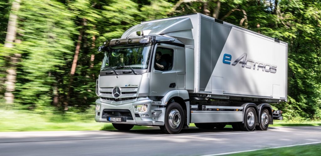 Mercedes-Benz Trucks eActros e Actros L ‘Driving Experience’ – Camion E ...