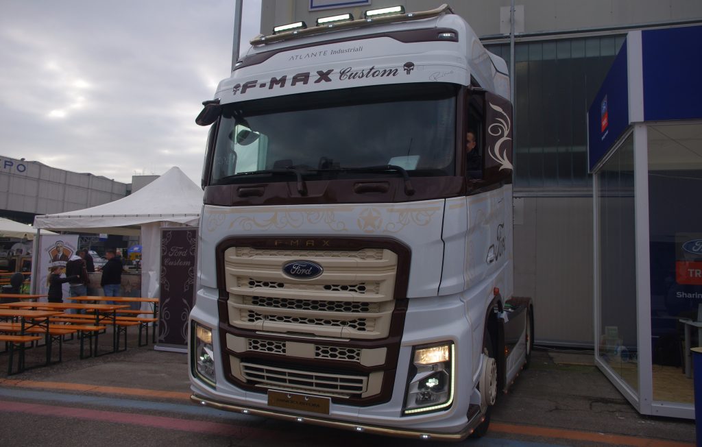 Il Ford Truck F-MAX 500 Custom al MBE – Camion E Furgoni Mag