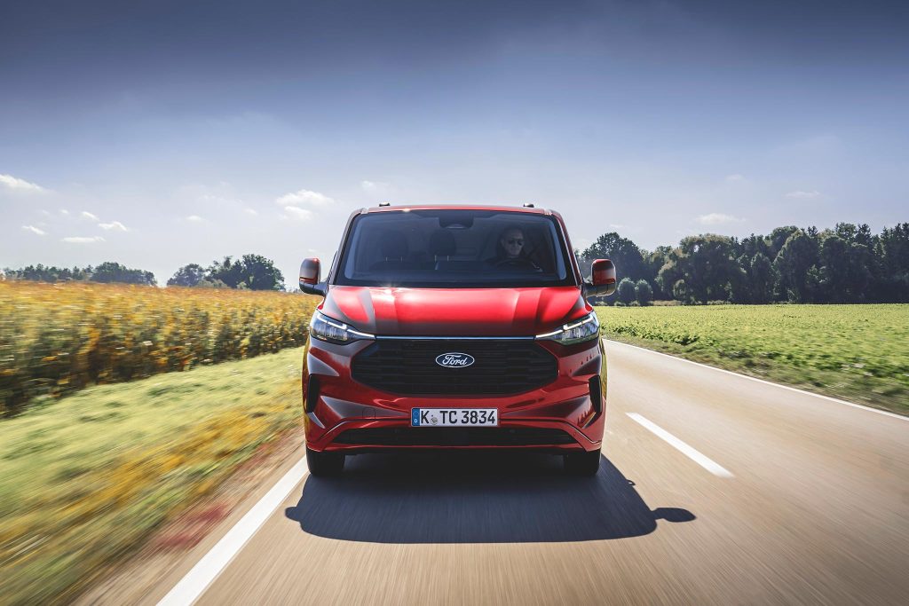 Ford Pro presenta il nuovo Transit Custom – Camion E Furgoni Mag
