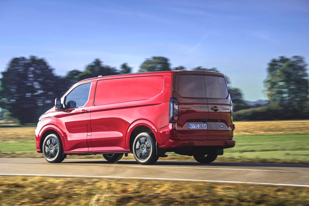 Ford Pro presenta il nuovo Transit Custom – Camion E Furgoni Mag